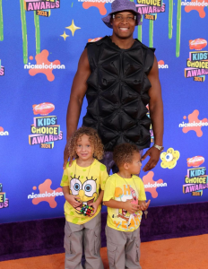 Pharaoh Brown Interview | Seattle Seahawks | Kids' Choice Awards